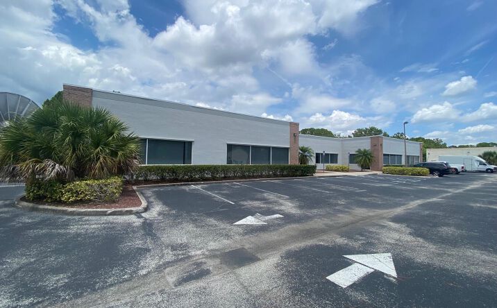 Creative Offices for Sale in North Drive Industrial Plaza, FL | Crexi