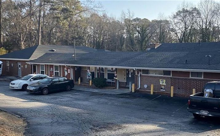 4200 WASHINGTON RD East Point GA 30344-7004 APN: 13 000200010018 ...