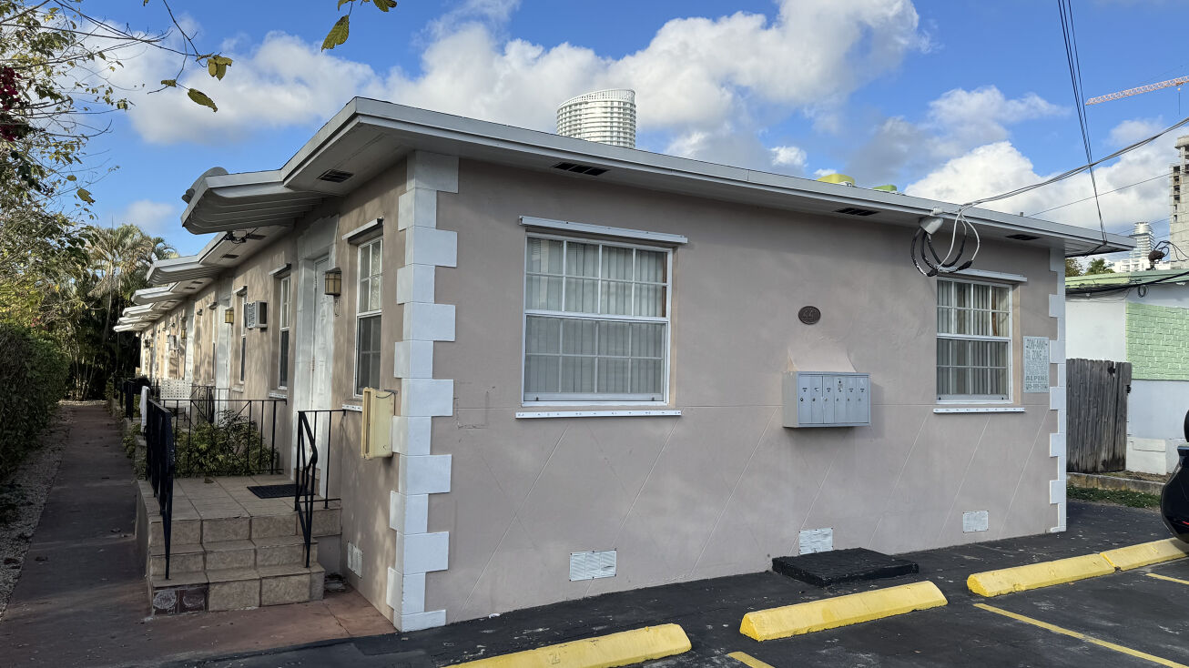 441 SW 10th St, Miami, FL 33130 | Crexi.com