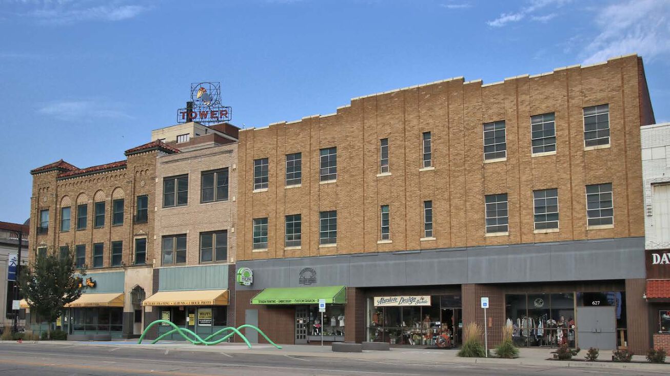627 S Kansas Ave, Topeka, KS 66603 | Crexi.com