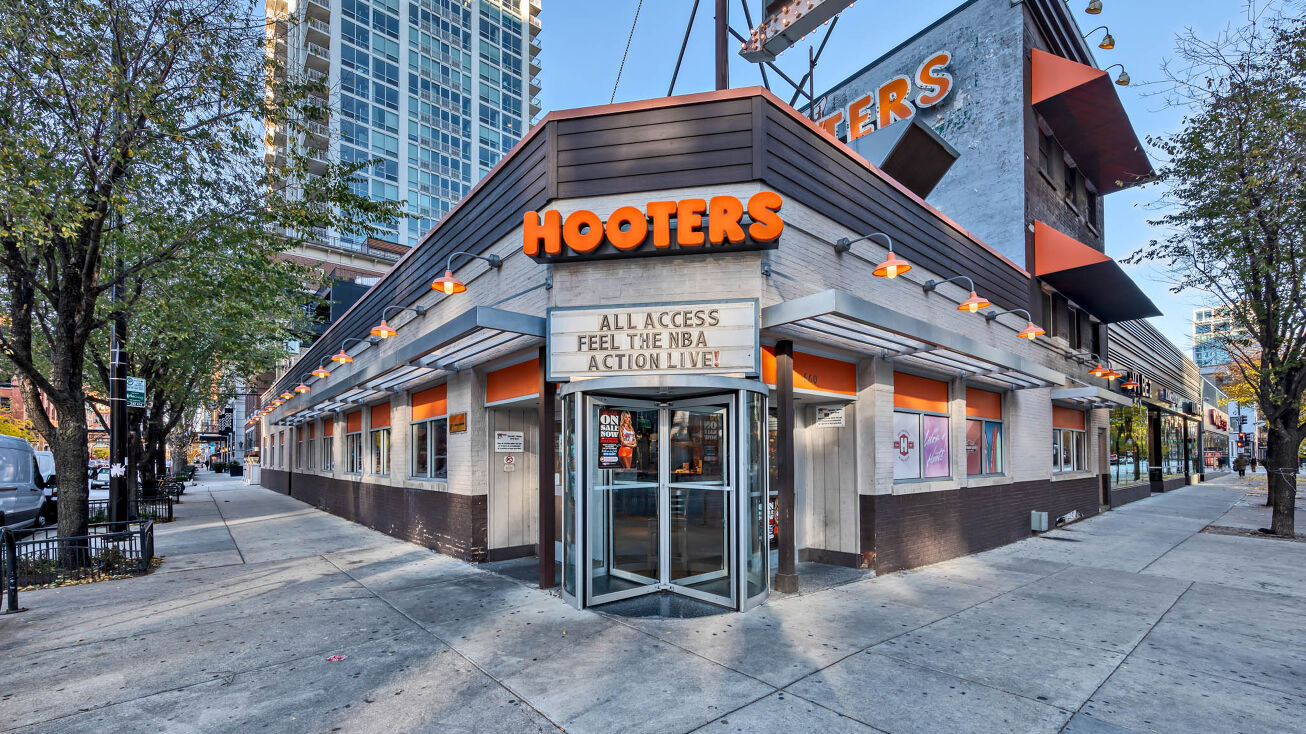 660 N Wells St, Chicago, IL 60610 | Crexi.com