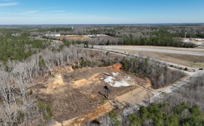 3775 CROSS ANCHOR RD Enoree SC 29335-2236 APN: 4-50-00-073.00 | Crexi.com