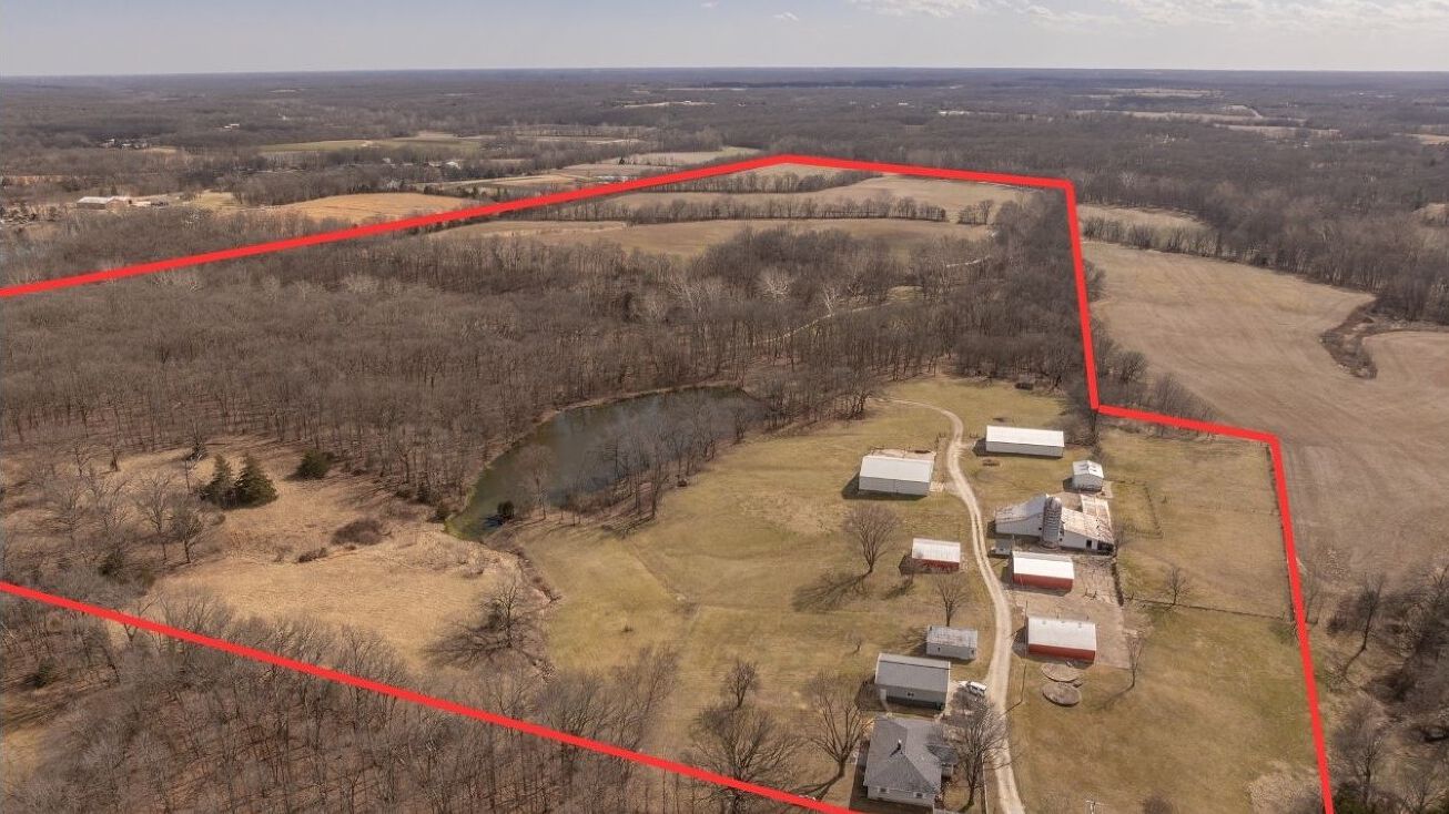 242 Gerding Rd, Hawk Point, MO 63349 | Crexi.com