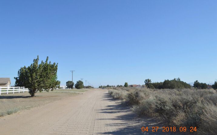 8589 Aster Rd, Oak Hills, CA 92344 | Crexi.com