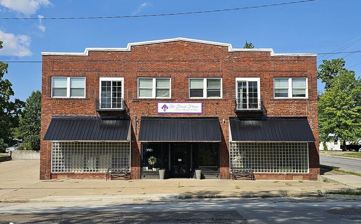 1221 N Court Street, Ottumwa, IA 52501 | Crexi.com