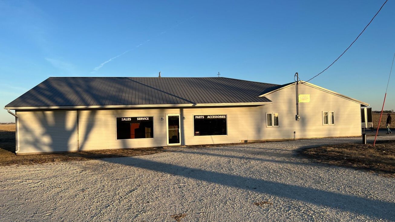 23404 120th Avenue, Mediapolis, IA 52637 | Crexi.com