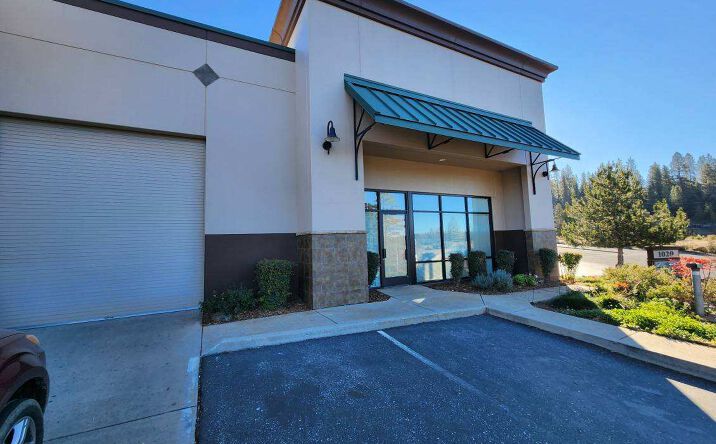 1020 WHISPERING PINES LN Grass Valley CA 95945-7862 APN: 009-760-026 ...