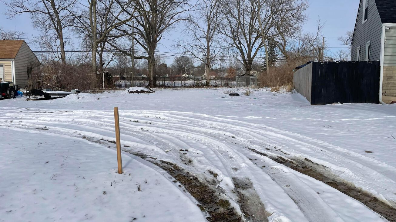 2574 Renwood Place, Columbus, OH 43211 | Crexi.com