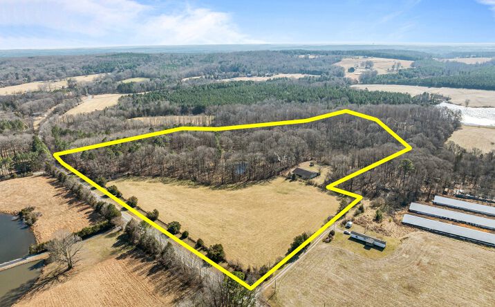 4051 SILK HOPE GUM SPRINGS RD Pittsboro NC 27312-6392 APN: 0010737 ...