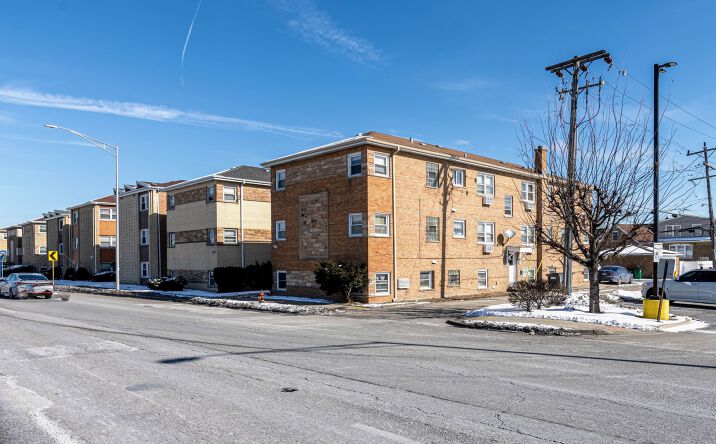 2125 IL-43 Berwyn IL 60402 | Crexi.com