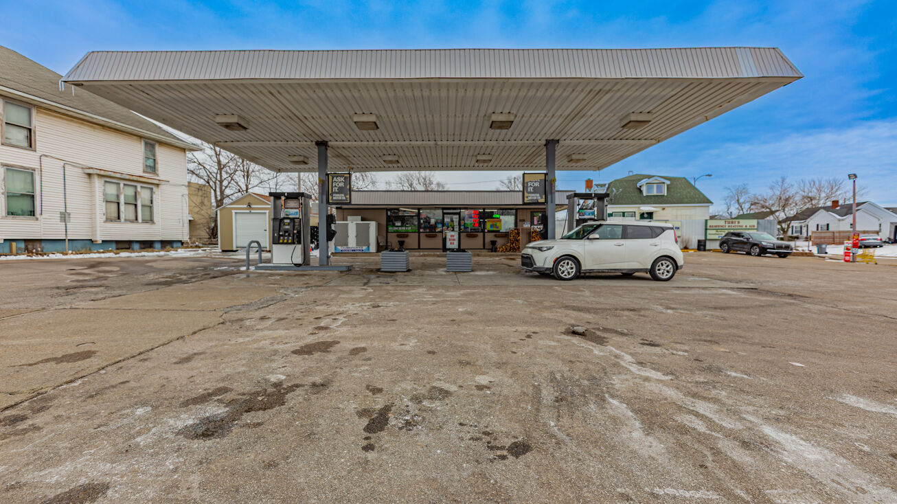 2505 Stringtown Rd, Evansville, IN 47711 | Crexi.com