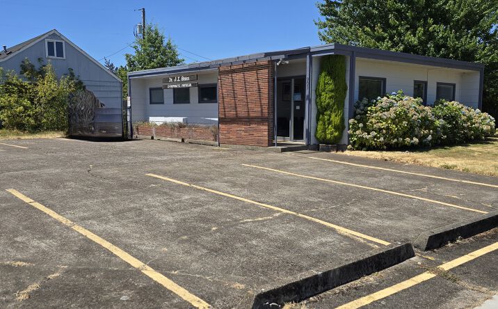 905 SW QUEEN AVE Albany OR 97321 APN: 141750 | Crexi.com