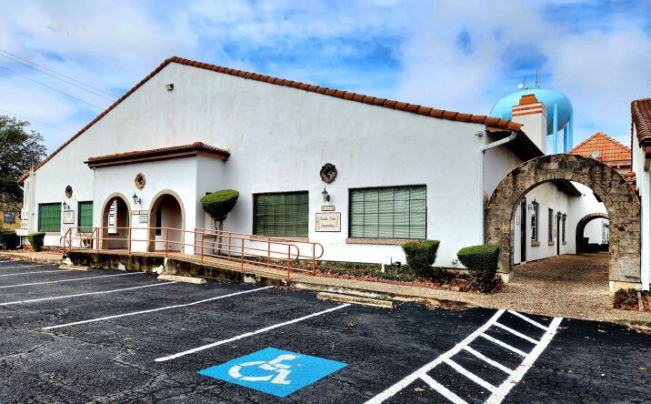 8269 FREDERICKSBURG RD San Antonio TX 78229-3357 APN: 513667 | Crexi.com