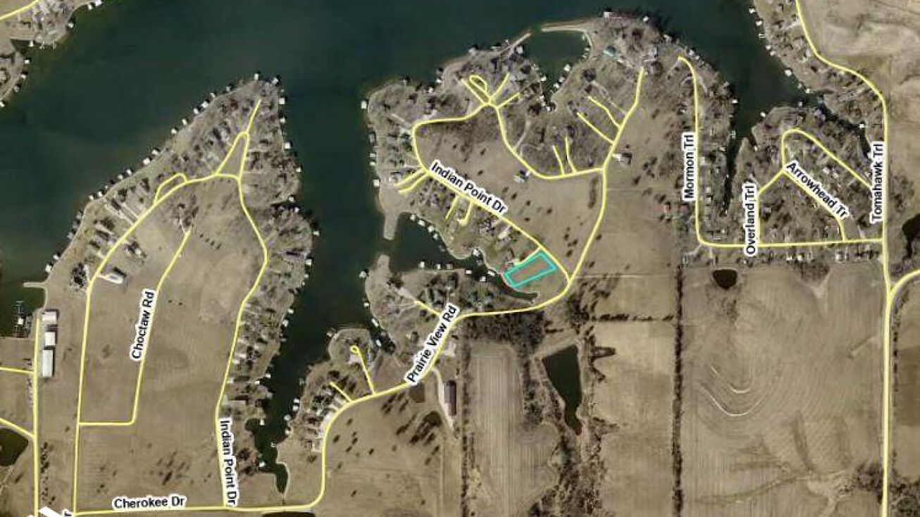 889 Indian Point Dr, Ellston, IA 50074 | Crexi.com