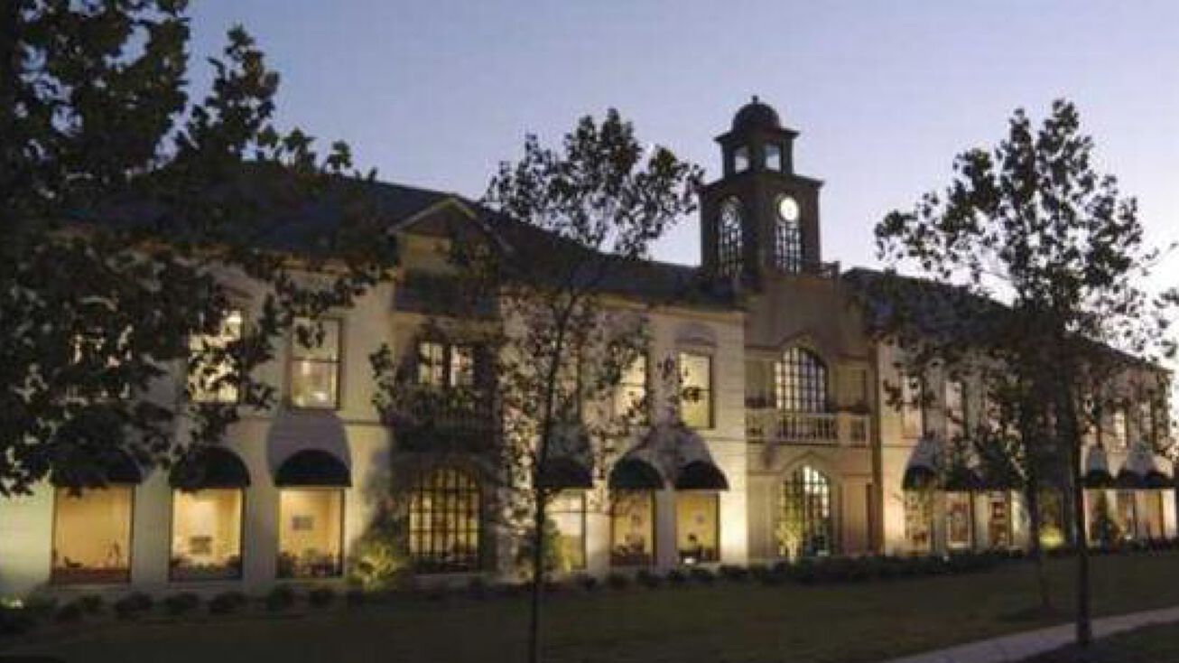 9620 Holly Point Dr, Huntersville, NC 28078 | Crexi.com