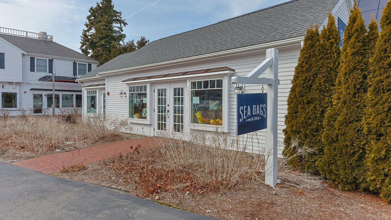 605 Main St, Chatham, MA 02633 | Crexi.com