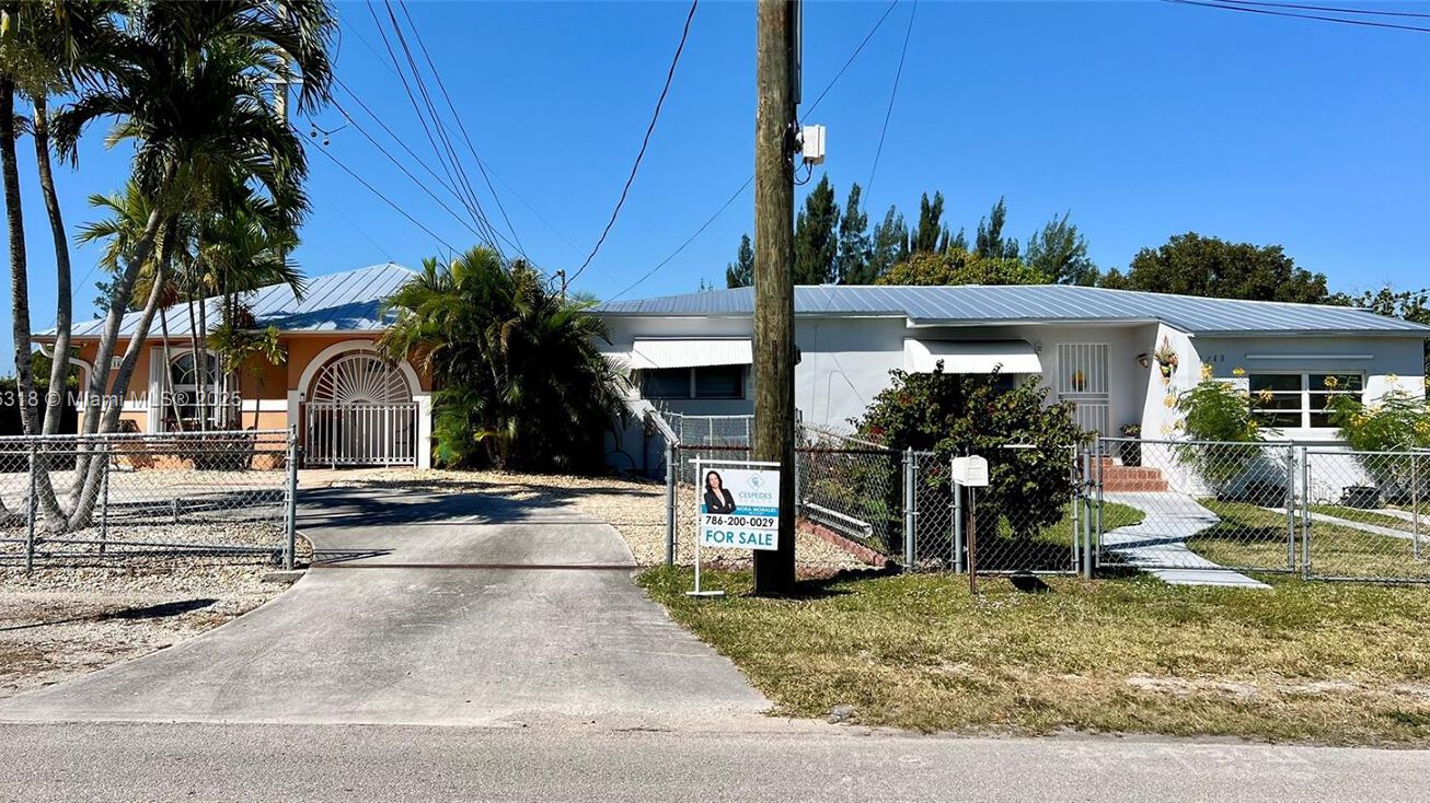 1140 SW 76th Ct, Miami, FL 33144 | Crexi.com