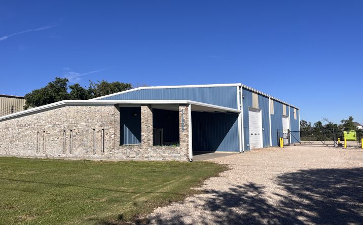 11825 W FAIRMONT PKWY La Porte TX 77571-6003 APN: 1005150000713 | Crexi.com