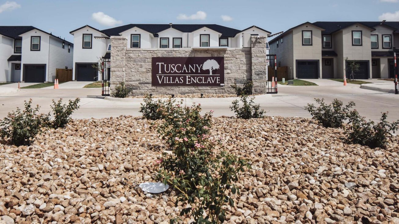 Tuscany villas enclave, San Antonio, TX 78201 | Crexi.com