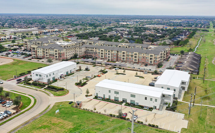 2880 BROADWAY BEND DR Pearland TX 77584-2400 APN: 5655-0002-006 | Crexi.com