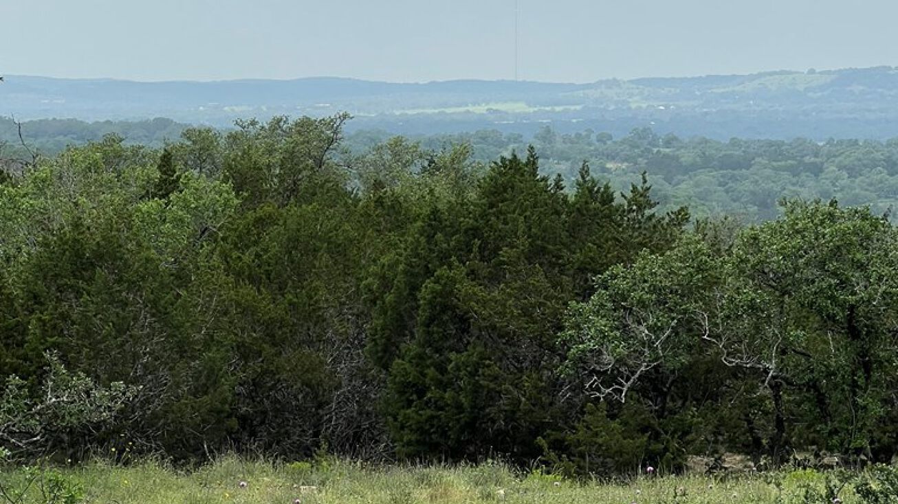 23 Lipan Apache Run, Blanco, TX 78606 | Crexi.com