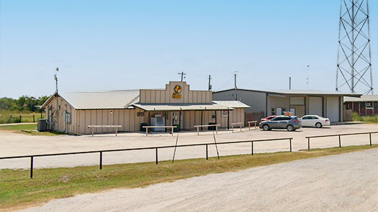 19499 TX-80, Gillett, TX 78116 | Crexi.com