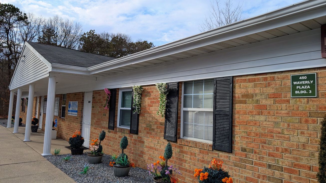 440 Waverly Ave, Patchogue, NY 11772 | Crexi.com