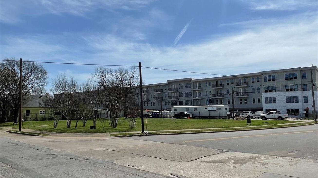 536 W 7th Street, Dallas, TX 75208 | Crexi.com