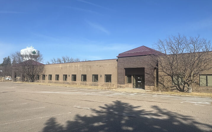 343 E 82nd St, Chaska, MN 55318 | Crexi.com