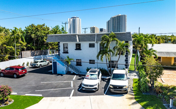 Elizabeth Nunes - Illustrated Properties | Crexi