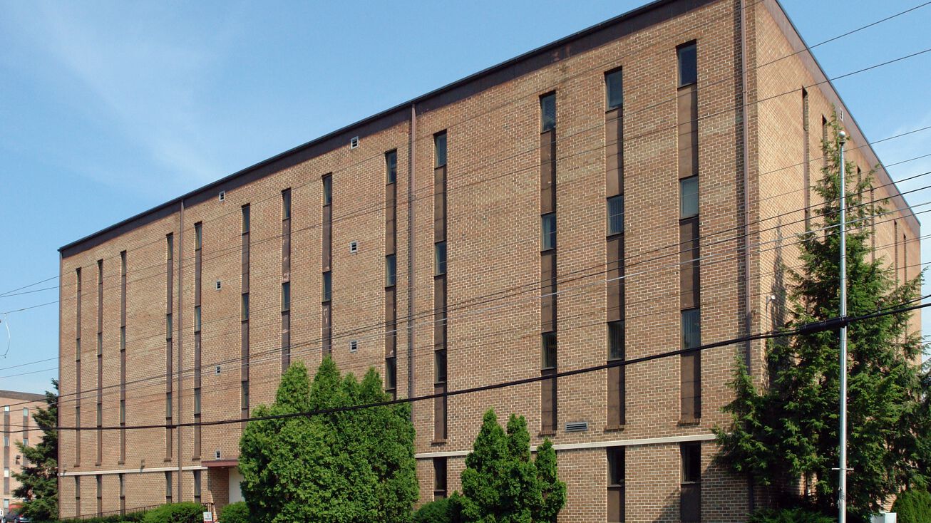 2132 S. 12th Street, Allentown, PA 18103 | Crexi.com