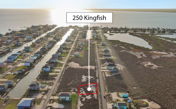 250 Kingfish Dr, Rockport, TX 78382 | Crexi.com
