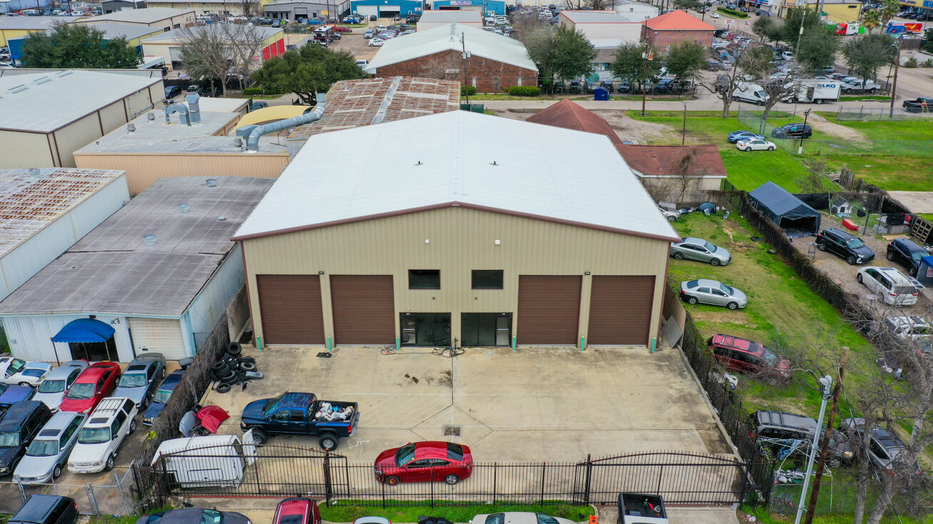 8614 Pagewood Ln, Houston, TX 77063 | Crexi.com