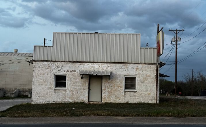 201 N Main St, McGregor, TX 76657 | Crexi.com