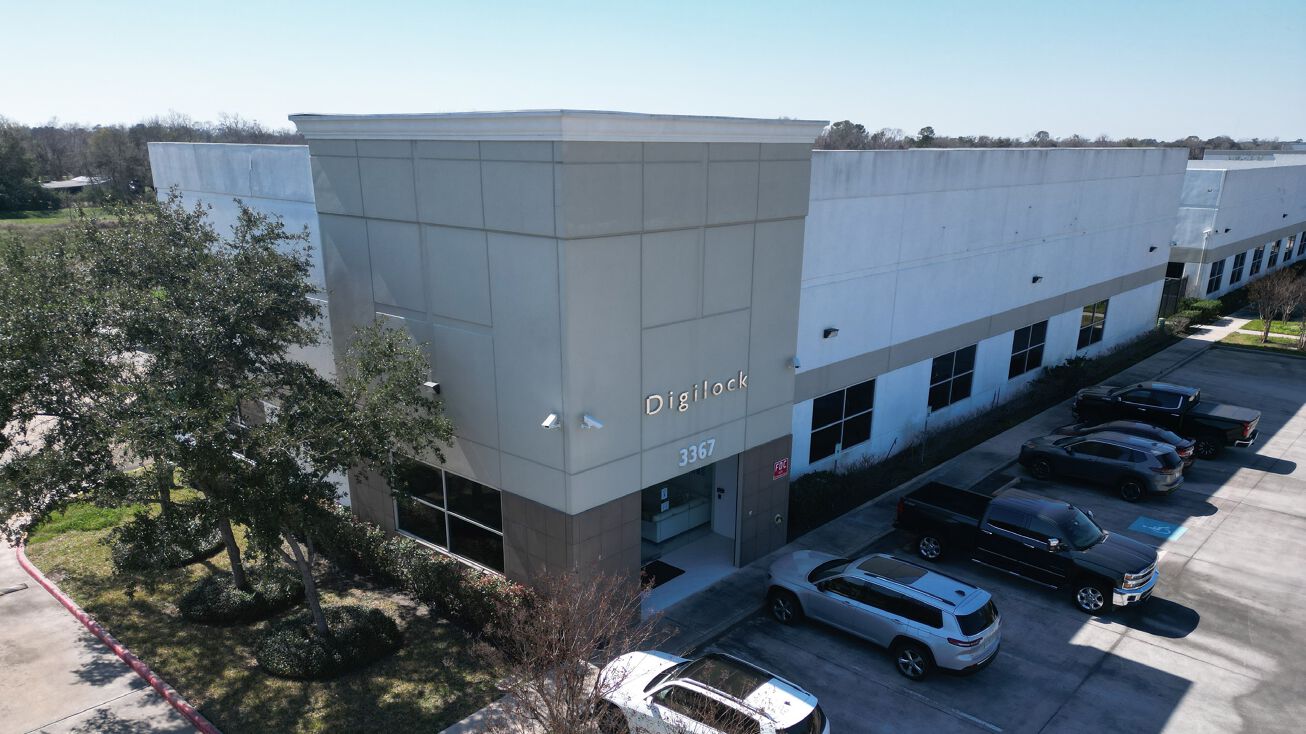 3367 North Sam Houston Pkwy W, Houston, TX 77038 | Crexi.com