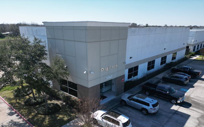 3367 North Sam Houston Pkwy W, Houston, TX 77038 | Crexi.com