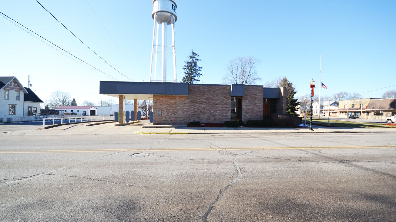 101 West Main Street, Elsie, MI 48831 | Crexi.com