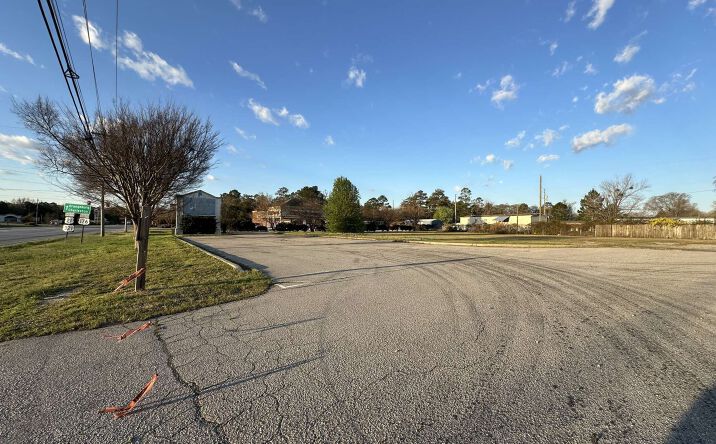 100 Vantage Point Dr, Cayce, SC 29172 | Crexi.com