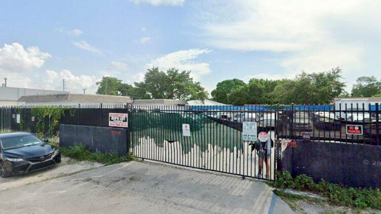 3398 NW 53rd St, Miami, FL 33142 | Crexi.com