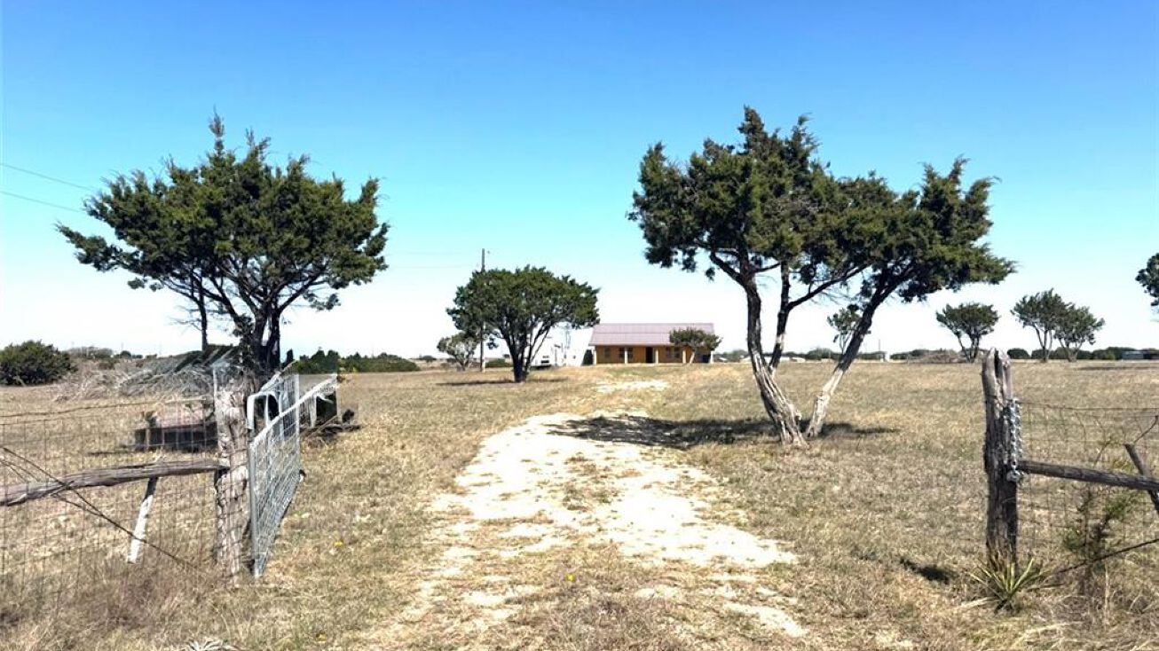 1950 CR 221, Florence, TX 76527 | Crexi.com
