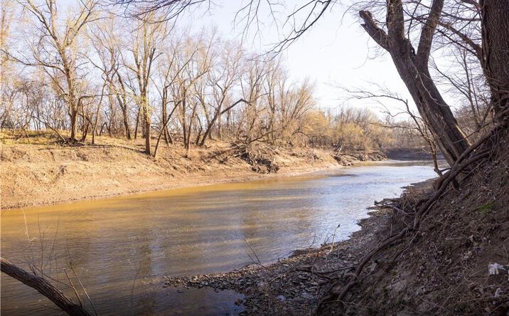 000 Hedge Lane, Paola, KS 66071 | Crexi.com