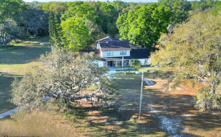 4207 E LUMSDEN RD Valrico FL 33594-4308 APN: 86719.0100 | Crexi.com