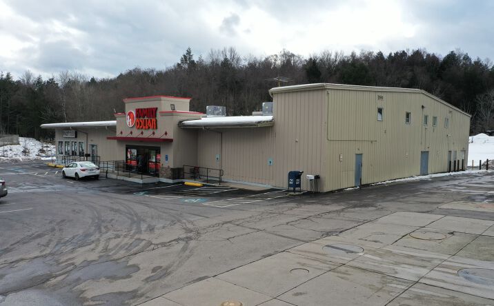 208 S Main St, Moscow, PA 18444 | Crexi.com