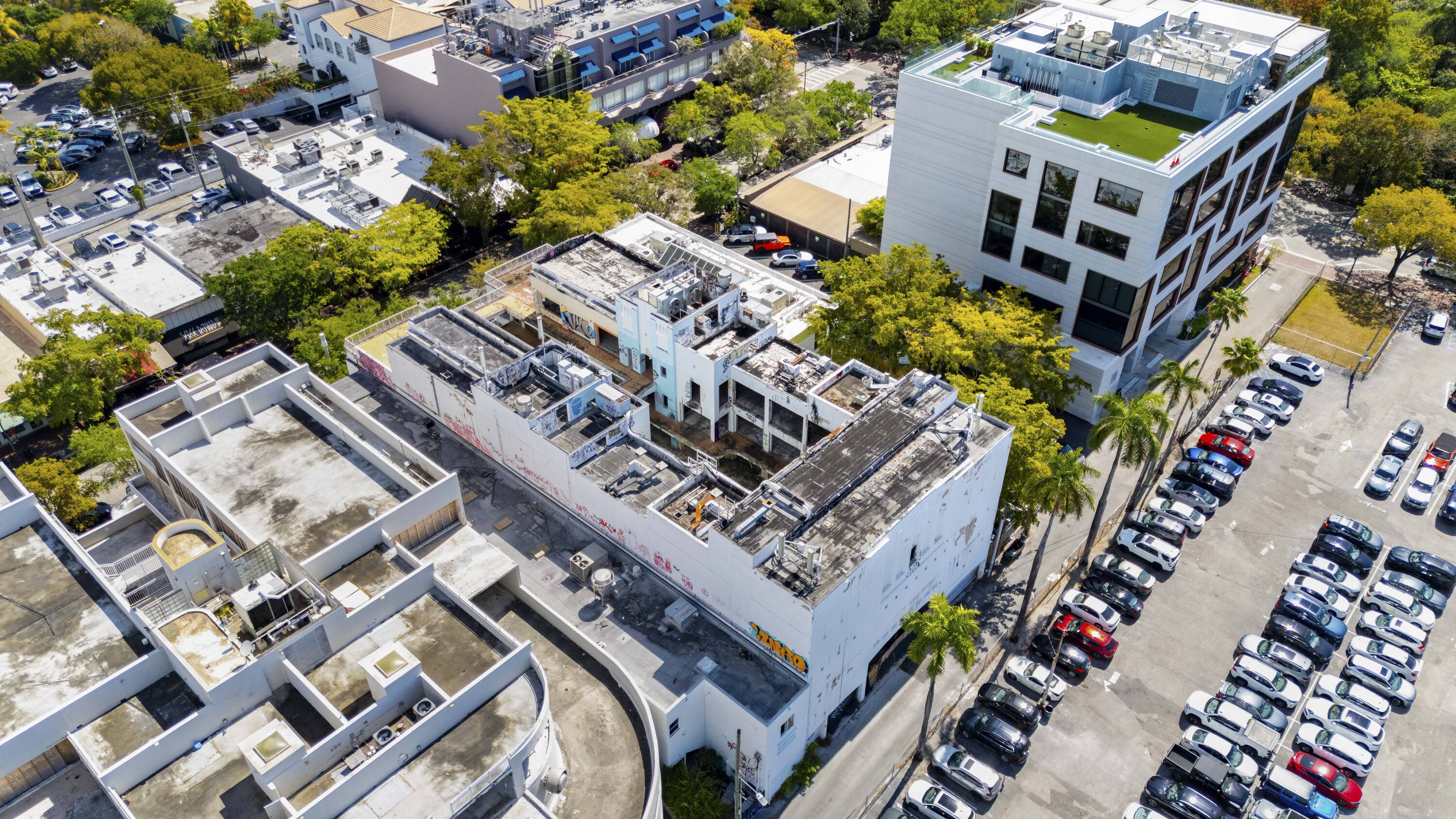 3120-3138 Commodore Plz, Coconut Grove, FL 33133 | Crexi.com