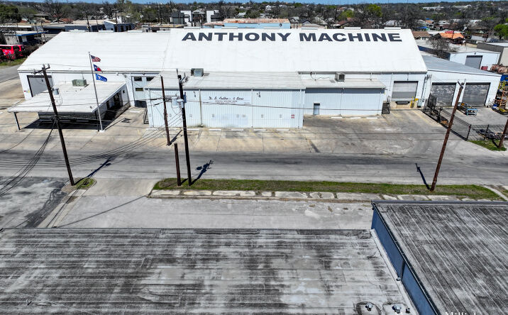 3135 W Commerce St., San Antonio, TX 78207 | Crexi.com