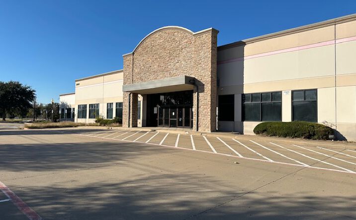 1703 W Ennis Ave, Ennis, TX 75119 | Crexi.com