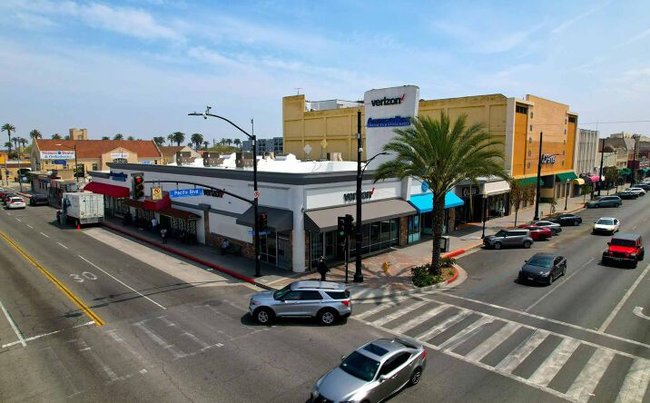 6400 PACIFIC BLVD Huntington Park CA 90255-4104 APN: 6322004001 | Crexi.com