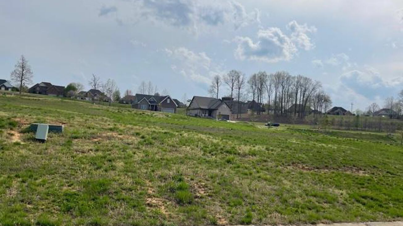 150 Low Ridge Lane, Paducah, KY 42003 | Crexi.com