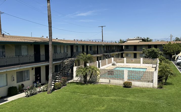 11823 Lakewood Blvd, Downey, CA 90241 | Crexi.com