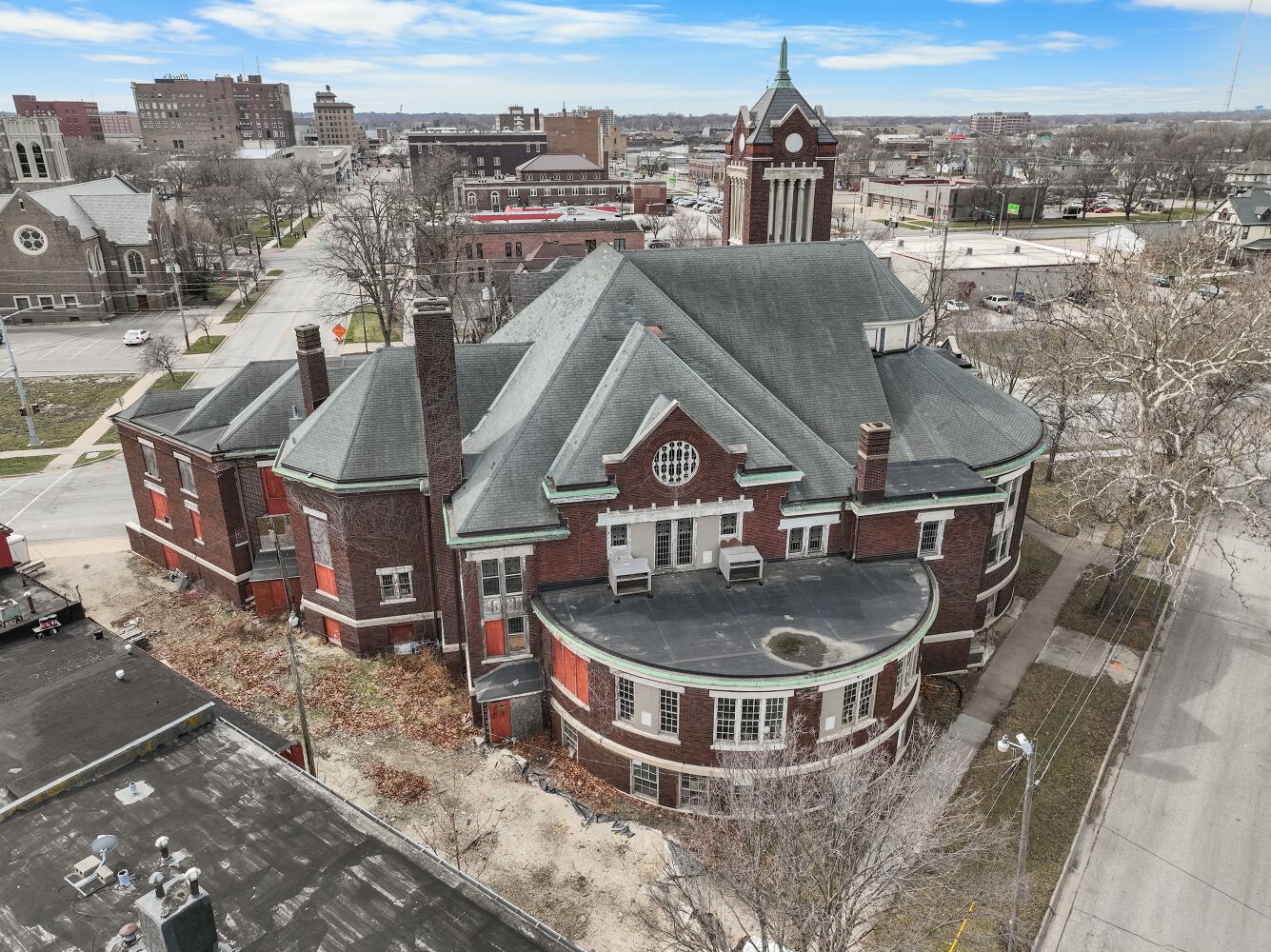 415 Walnut St, Waterloo, IA 50703 | Crexi.com